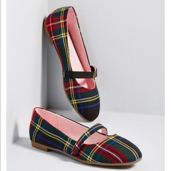 Modcloth | Shoes | Modcloth A Kick Of Classic Plaid Mary Jane Flats ...